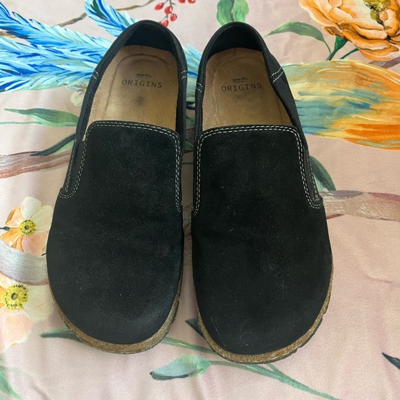 Earth Origins | Shoes | Earth Origins Essential Erica Black Suede Slip ...